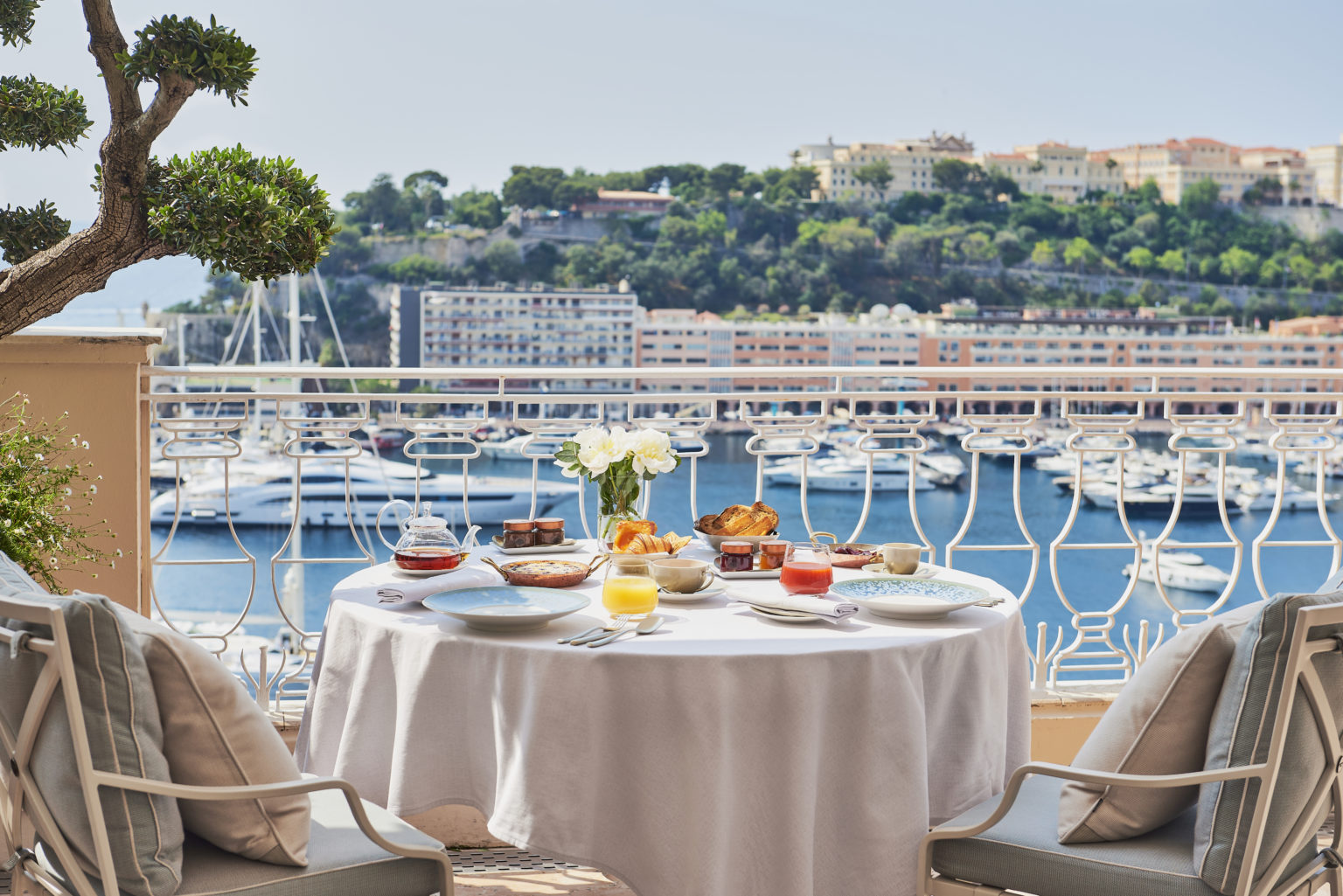 5 of the Best Restaurants in the Côte d’Azur - robbreportmonaco.com
