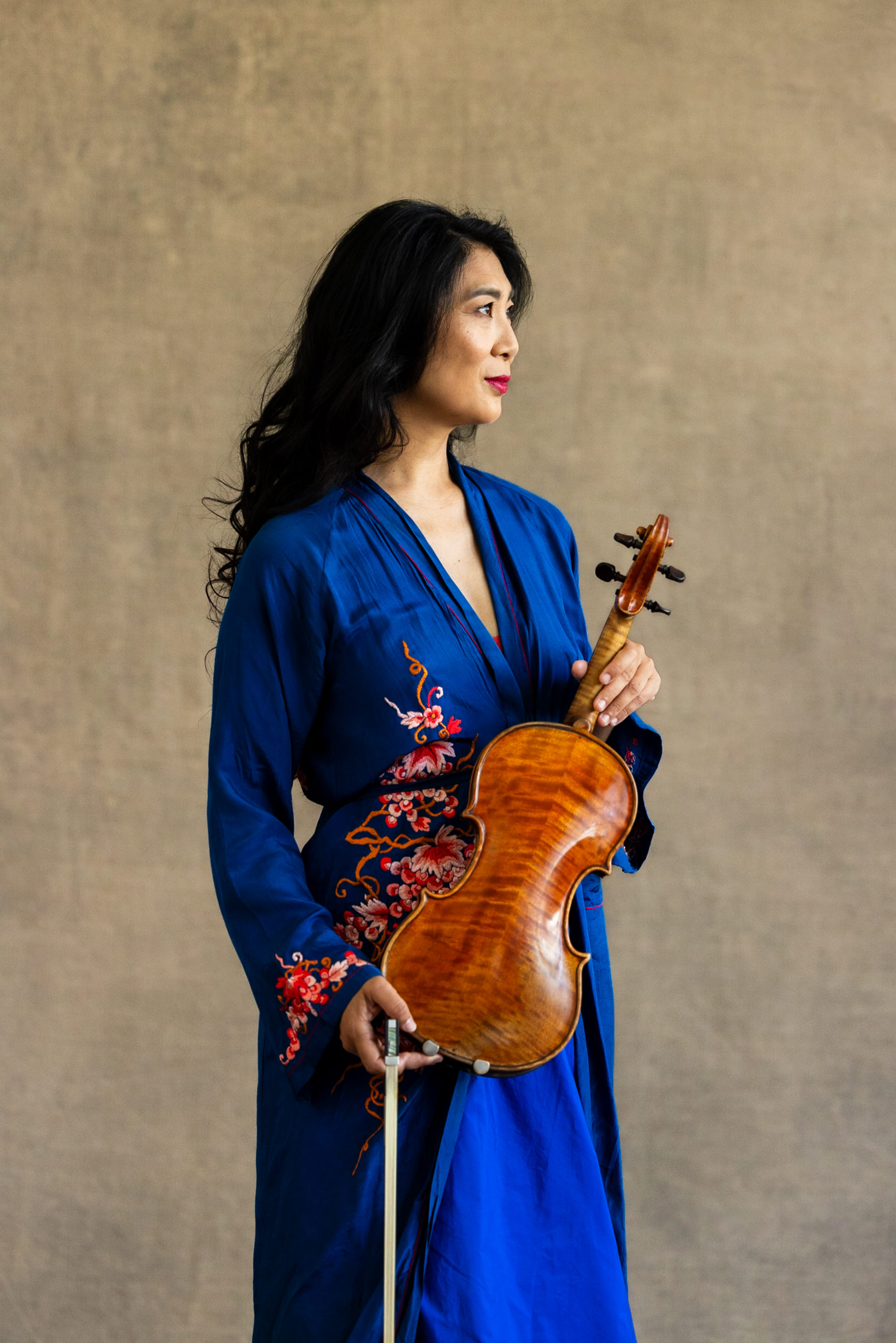 Get to Know Classical Violinist Zhang Zhang - robbreportmonaco.com