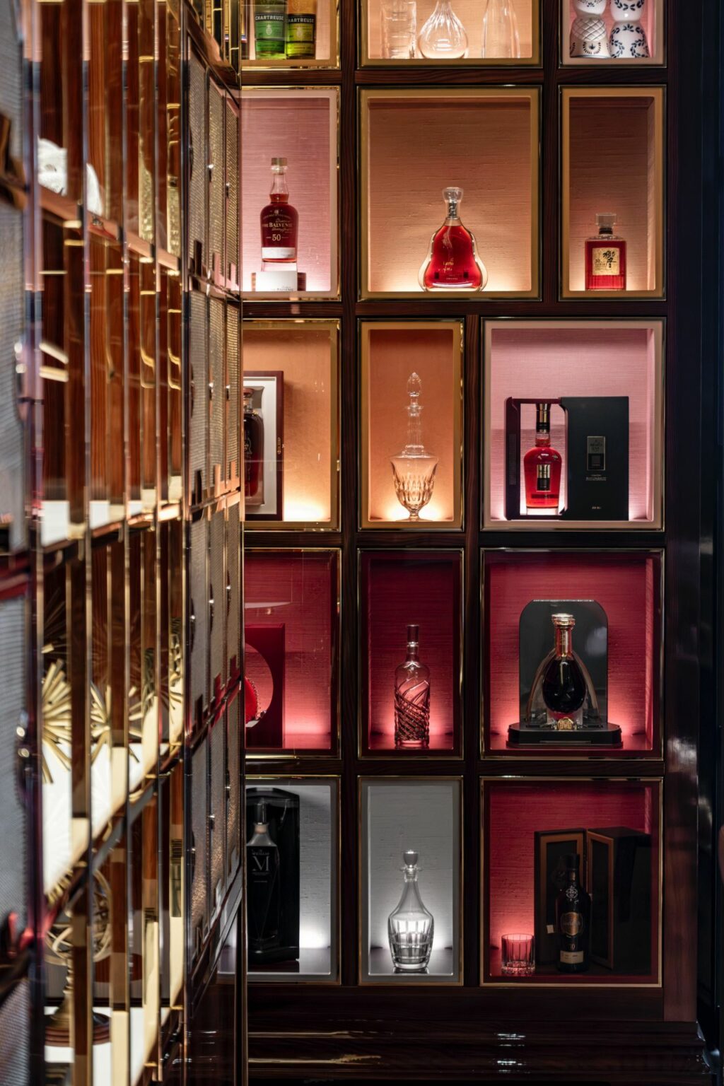 The Monte-Carlo Cigar Club Opens in Monaco - robbreportmonaco.com