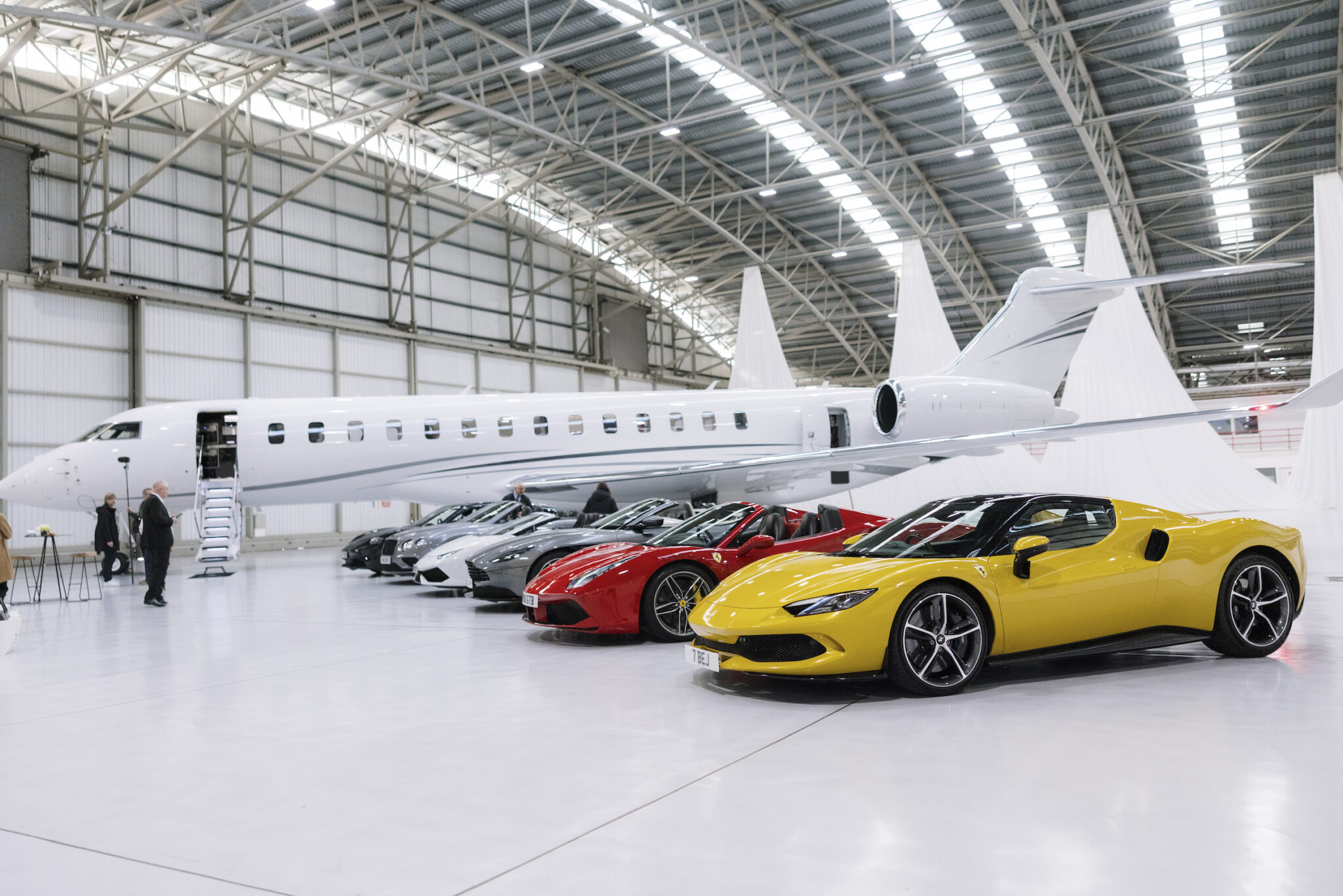 Bombardier’s Global 8000 Makes a Supersonic Statement in London ...
